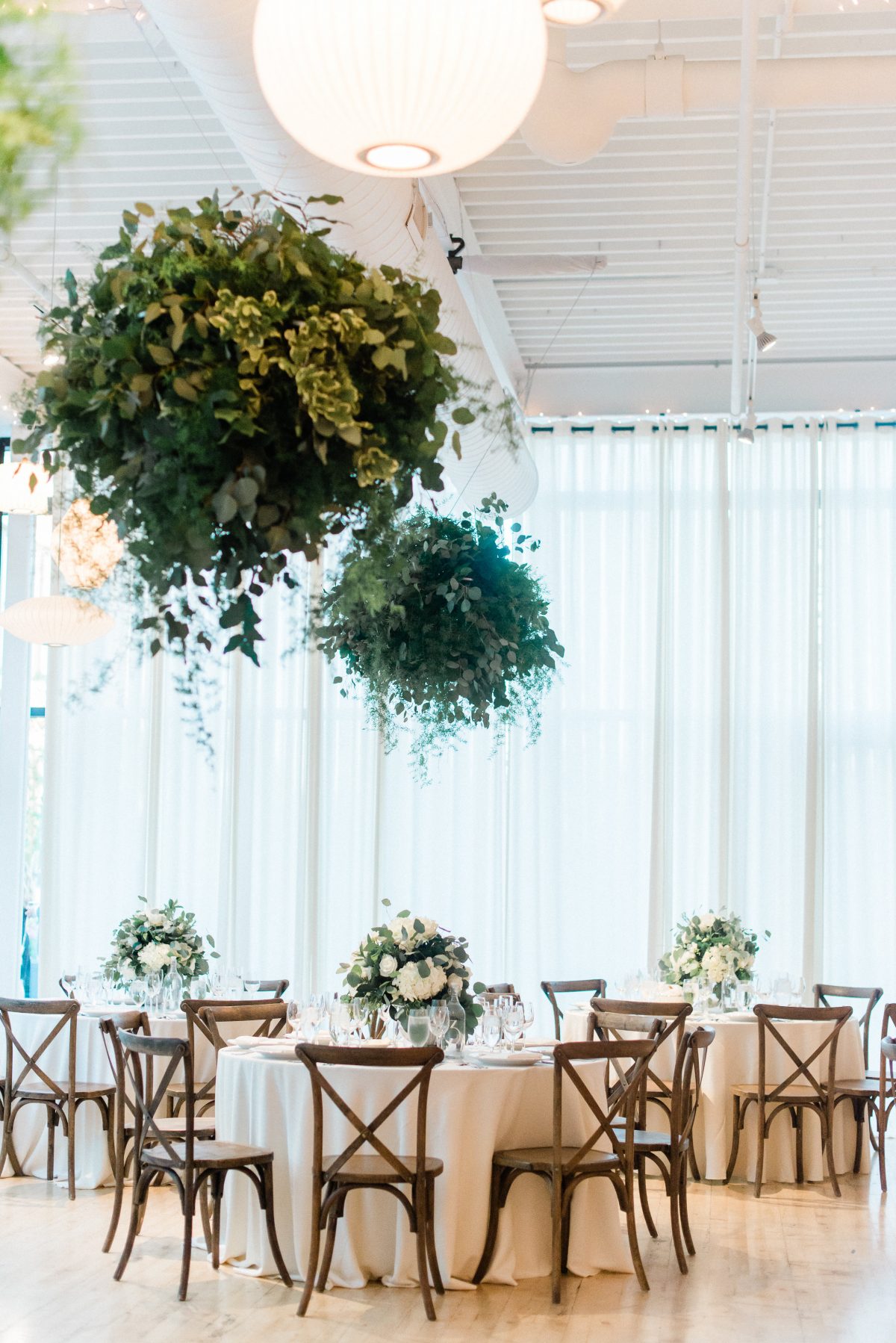 Chic + Modern Greenhouse Loft Wedding – Lakeshore in Love