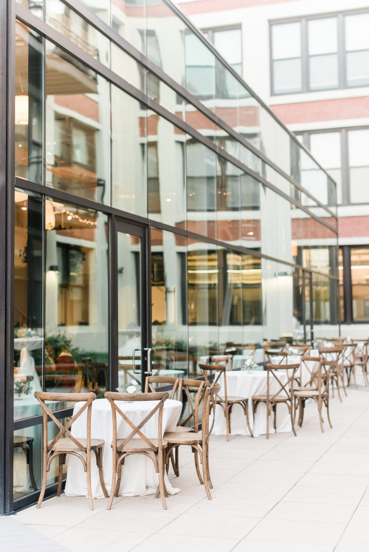 Chic + Modern Greenhouse Loft Wedding – Lakeshore in Love