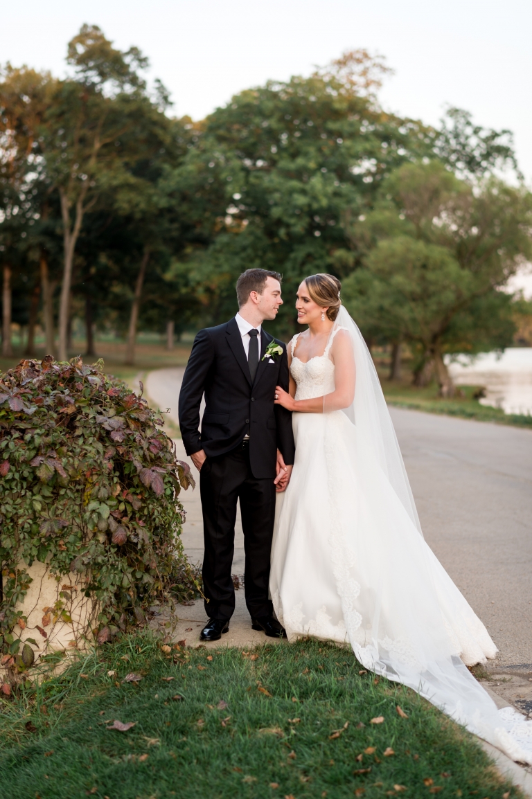 Classic Medinah Country Club Wedding – Lakeshore in Love