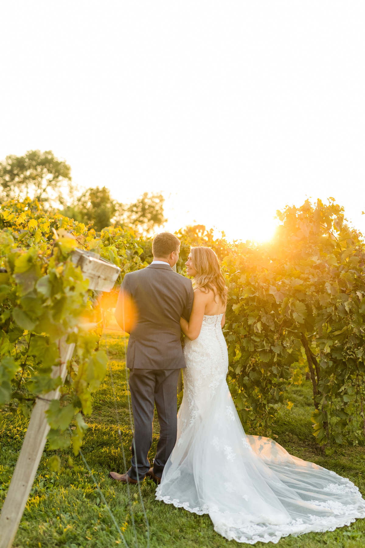 Being Joy Photography – Lakeshore in Love