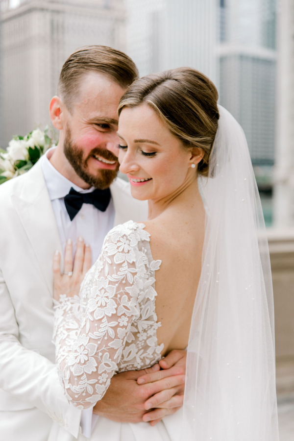 How To Manage The Timeline For Your Wedding Day – Lakeshore in Love